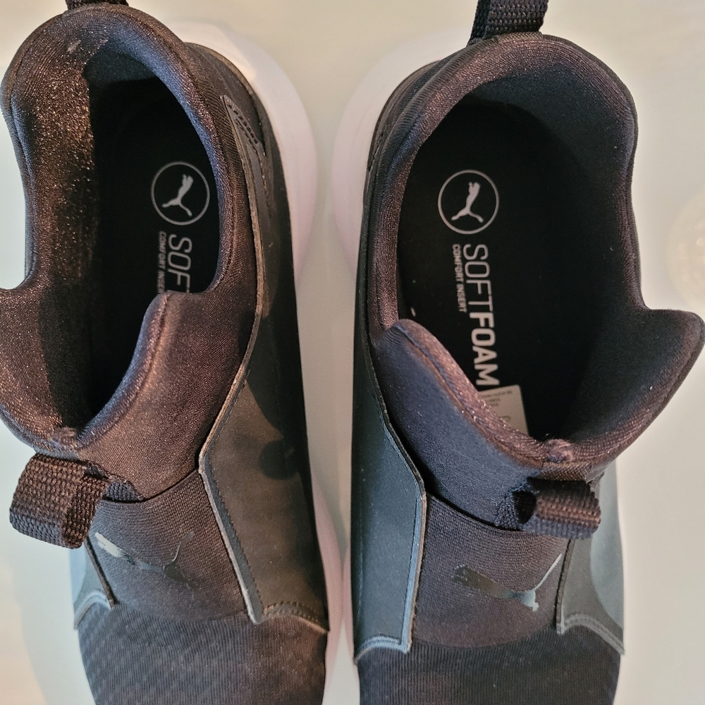 Puma Sneakers. Black. Soft Foam Comfort! - Gem